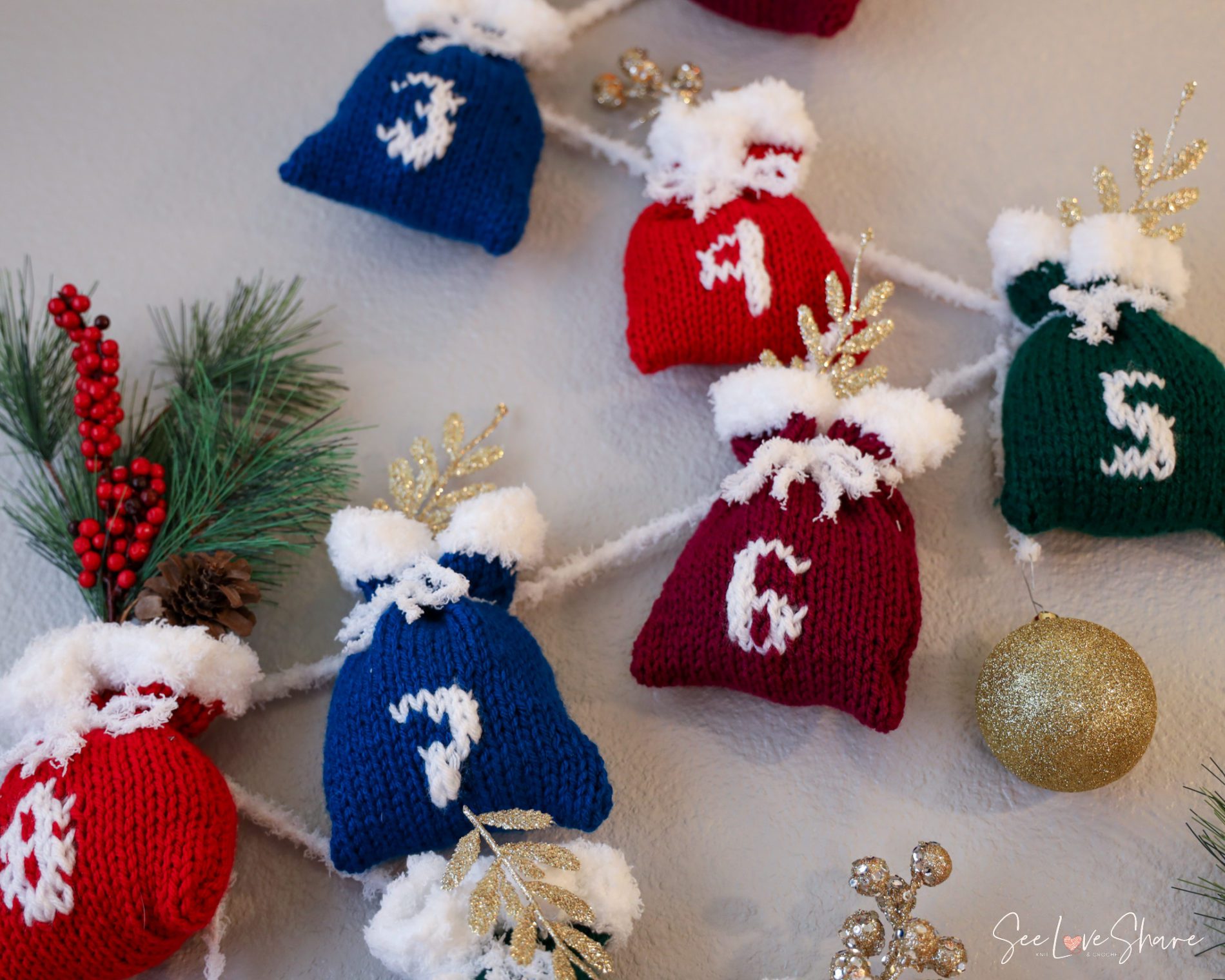 Advent Calendar Gift Pockets – Free Knit Pattern